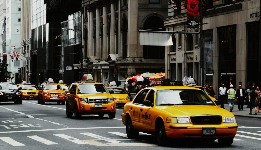 001 - Hello/ Hi/ Good day/ morning/ night - Inglés desde cero